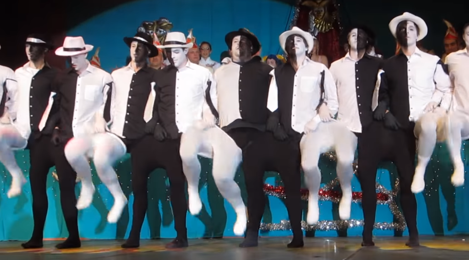 Men's Ballet Troupe Attracts with Fun optical illusions